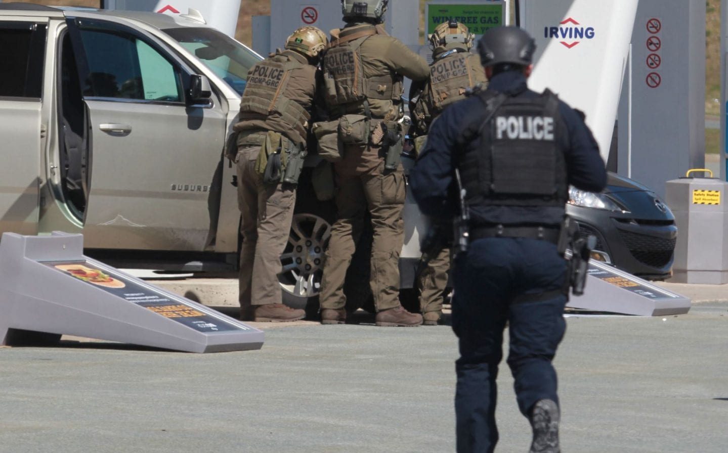 Canada: Un tireur tue au moins 16 victimes \ Arab Observer Canada: Un tireur tue au moins 16 victimes \ Arab Observer