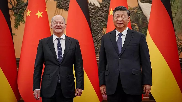 Le chancelier allemand Olaf Scholz visite la Chine\Arab Observer Le chancelier allemand Olaf Scholz visite la Chine\Arab Observer